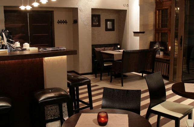 Restorāns "Domini Canes" - Vecrīga, Skārņu iela 18 - Darbi - Āboltiņa ...